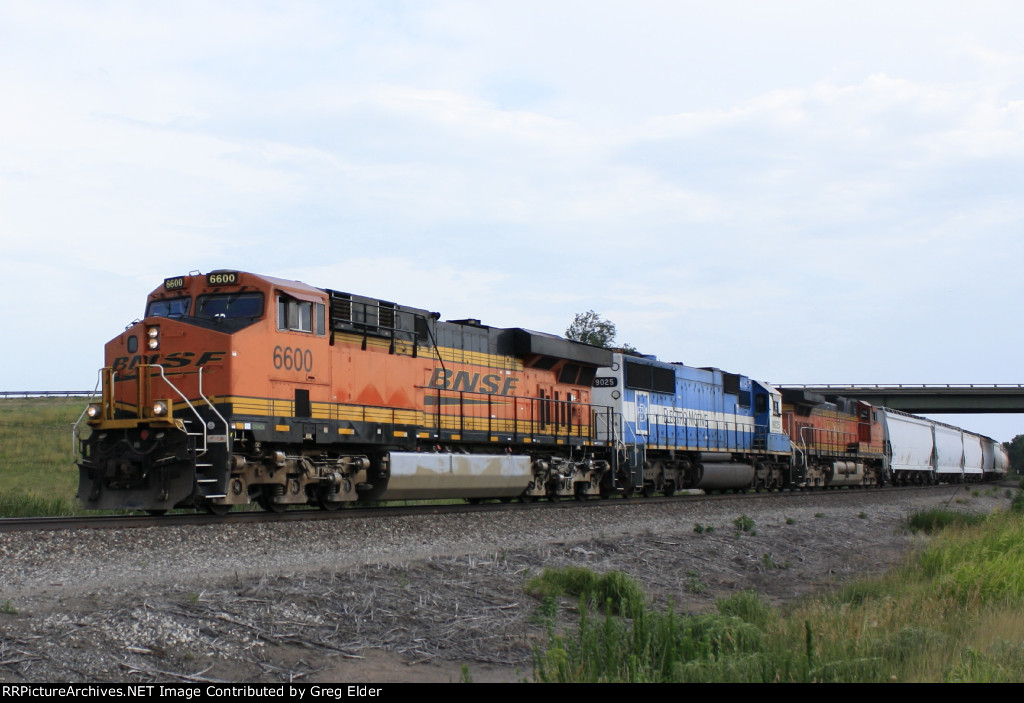 BNSF 6600